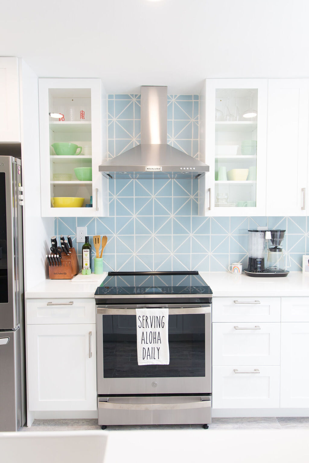 27 Beautiful Blue Backsplash Kitchen Ideas | Fireclay Tile