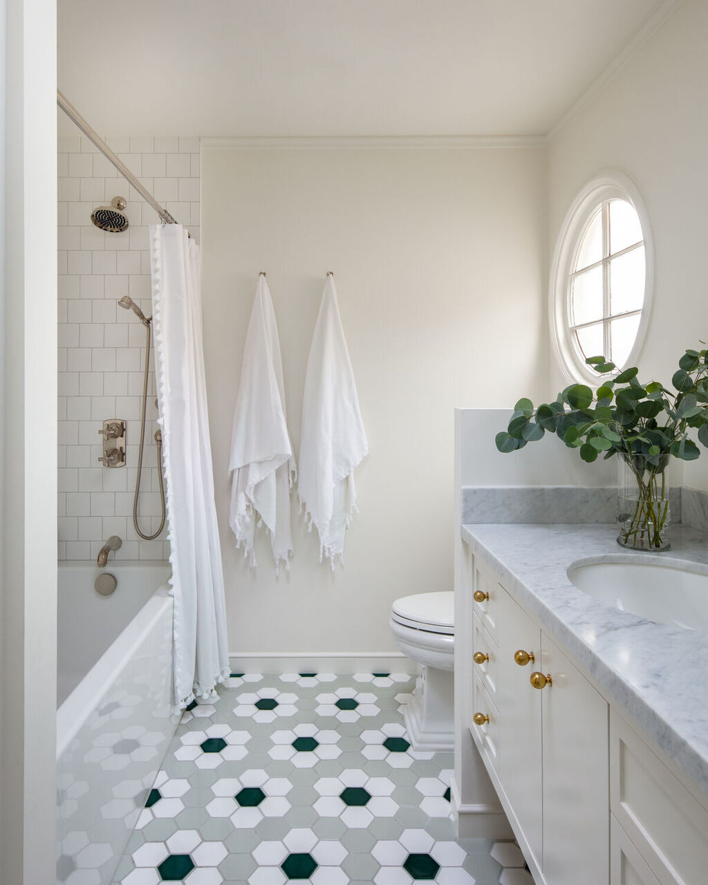 How to Design the Perfect Hexagon Tile Bathroom Floor | Fireclay Tile