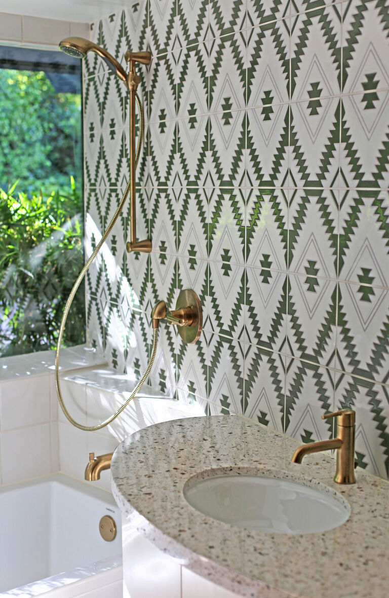 40 Eye-Catching Bathroom Accent Wall Ideas | Fireclay Tile