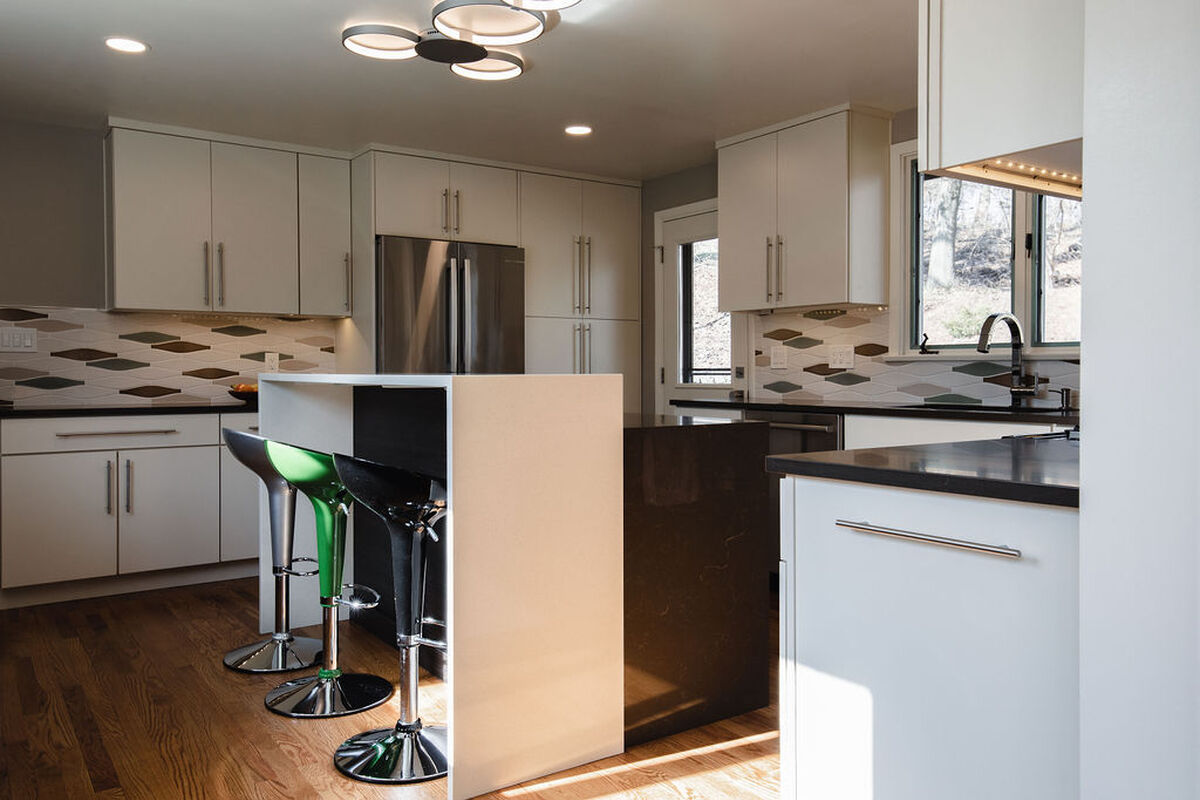 Contemporary Wave Kitchen Backsplash | Fireclay Tile