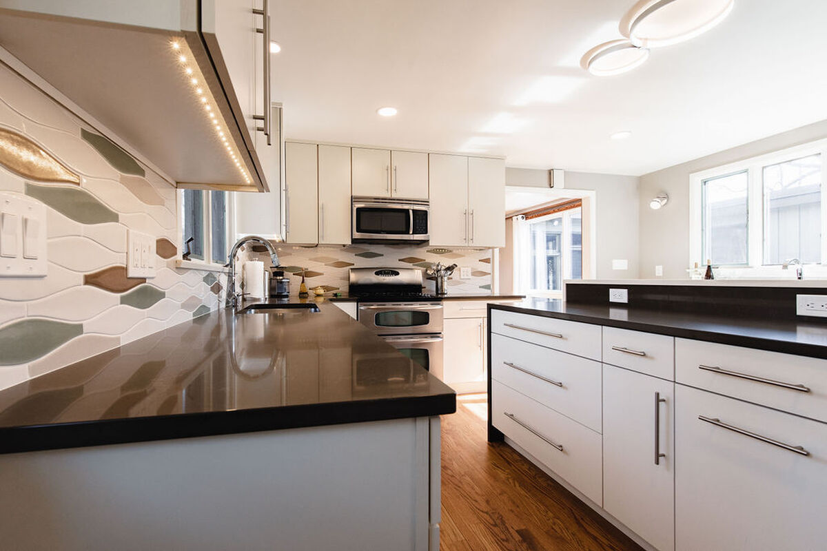 Contemporary Wave Kitchen Backsplash | Fireclay Tile