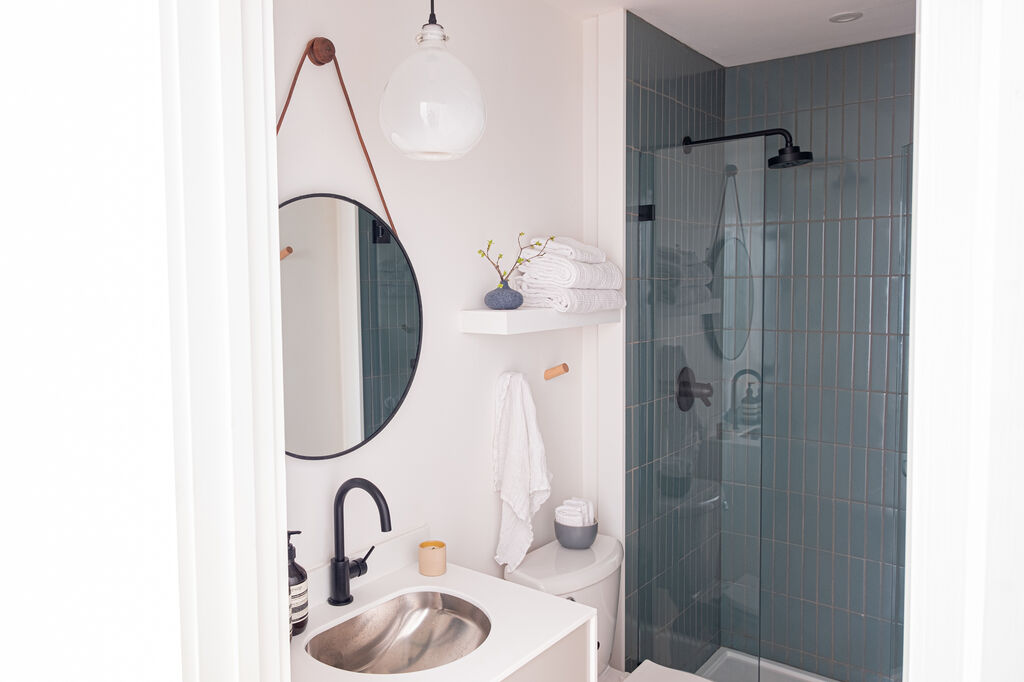 Hygge Supply: Flagstone Minimalist Bathroom | Fireclay Tile