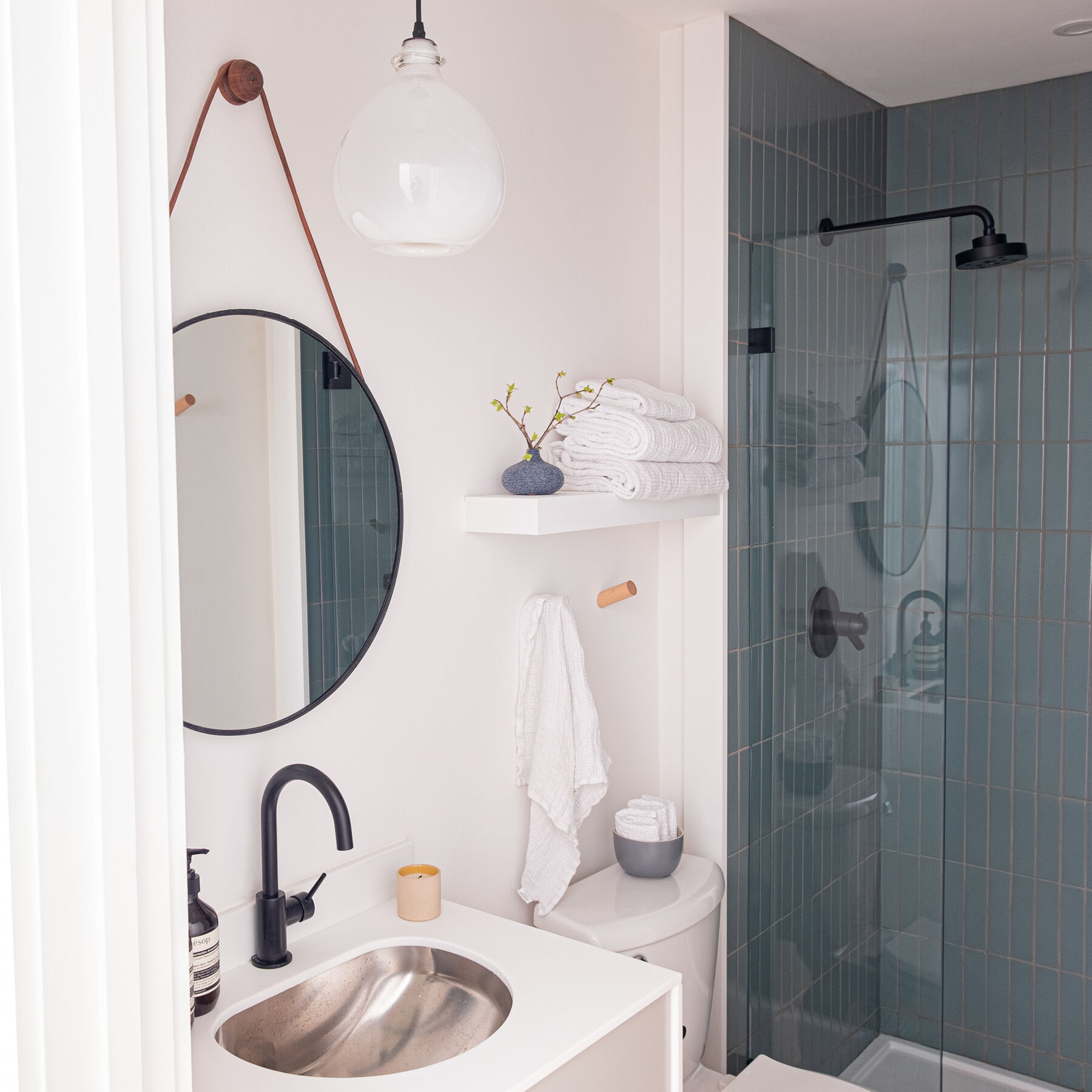 Hygge Supply: Flagstone Minimalist Bathroom | Fireclay Tile