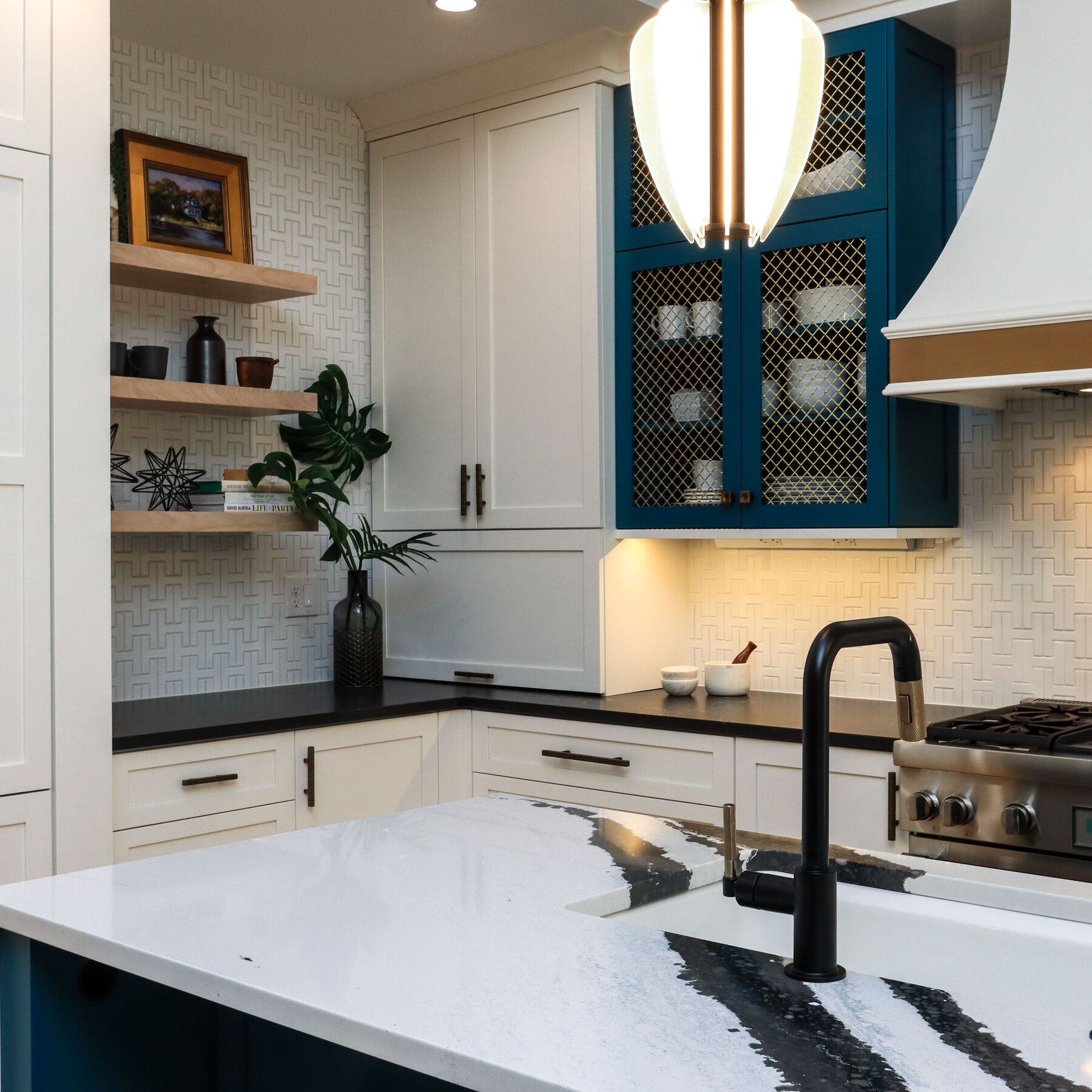 New Traditional Chaine Homme Kitchen Backsplash | Fireclay Tile