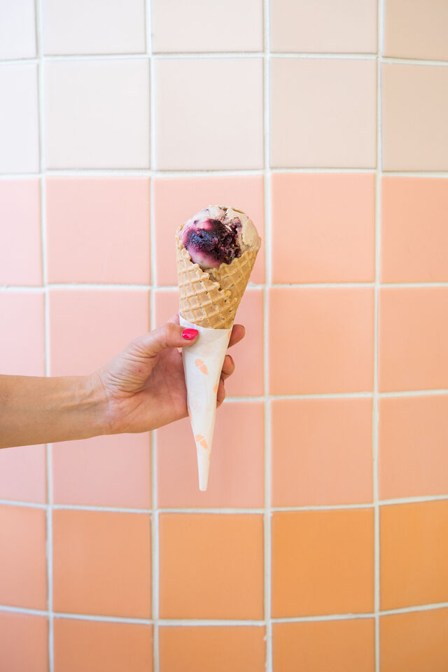Kate’s Ice Cream Ombre Tile Bar | Fireclay Tile