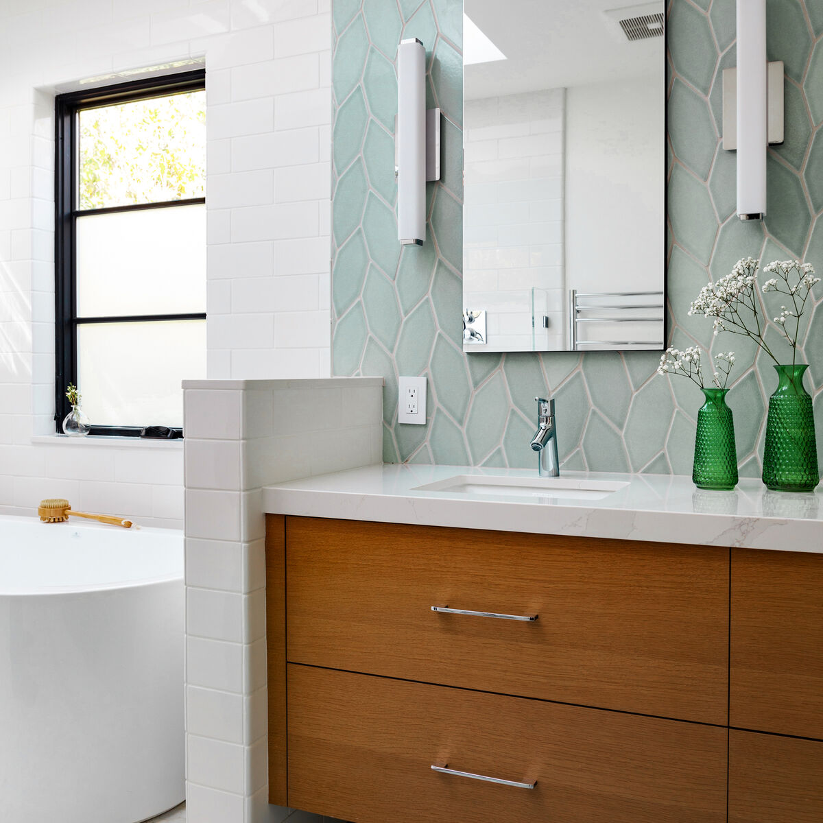 Salton Sea Picket Braid Bathroom | Fireclay Tile