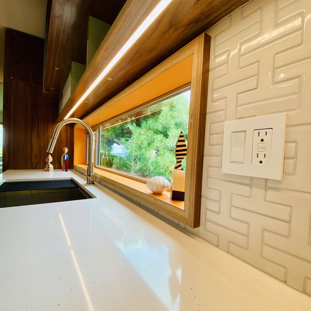 Midcentury Chaine Homme Kitchen Backsplash | Fireclay Tile