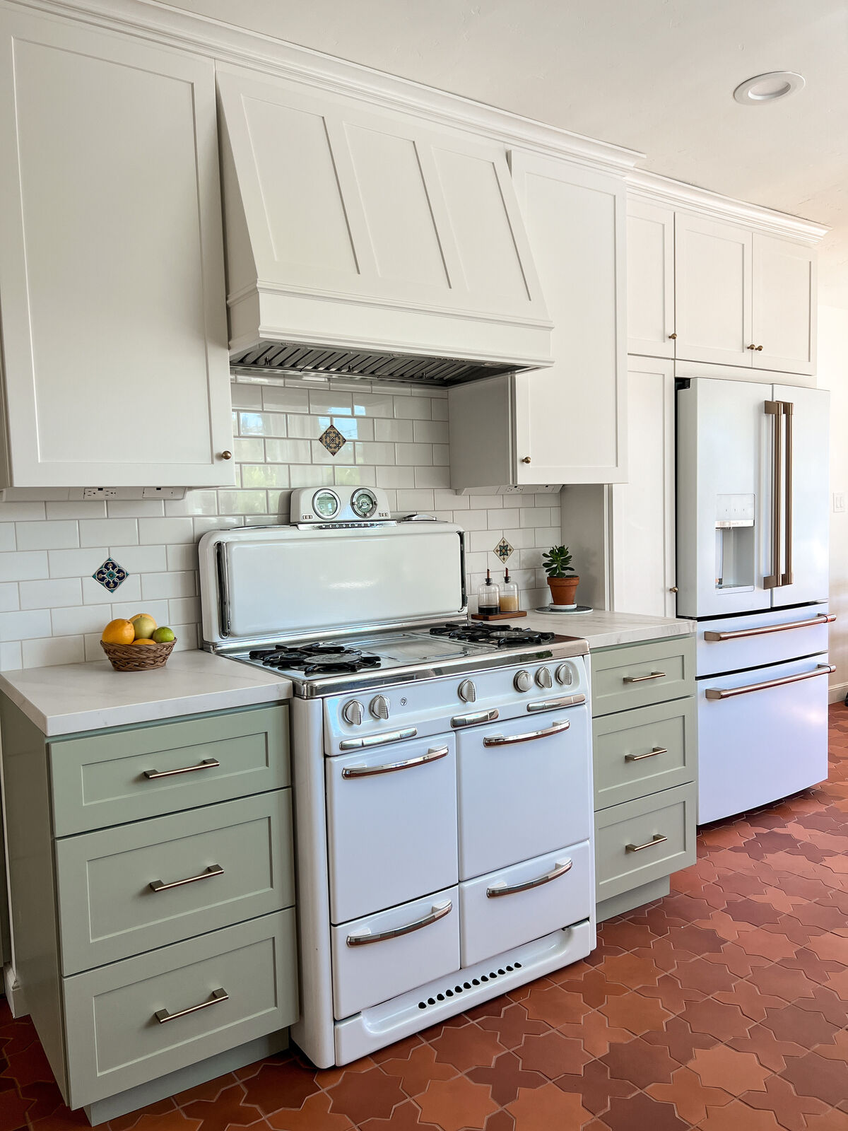 Antique Star and Cross Kitchen Floor | Fireclay Tile