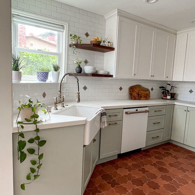 Antique Star and Cross Kitchen Floor | Fireclay Tile