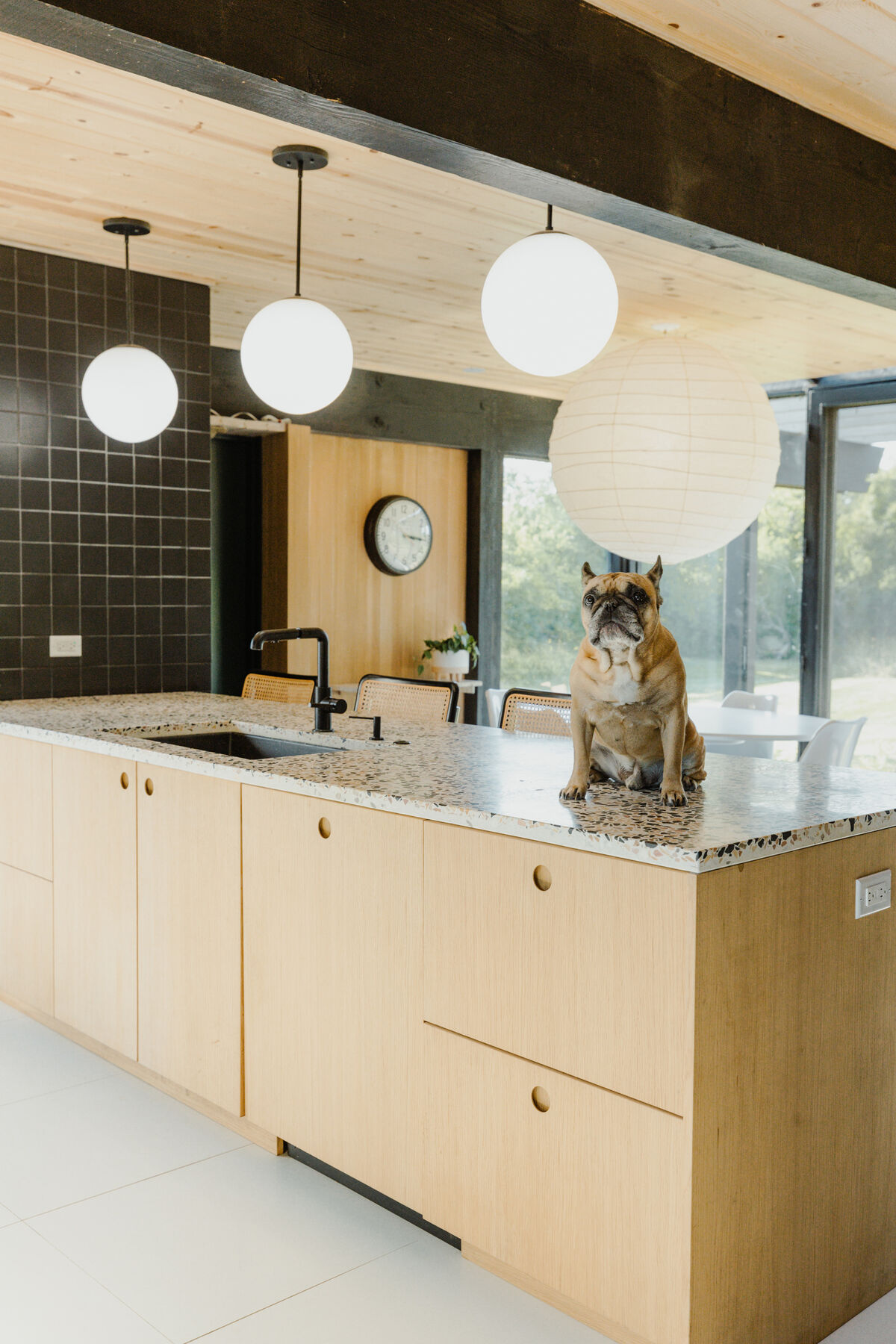 Mango Street Midcentury Kitchen Accent Wall | Fireclay Tile