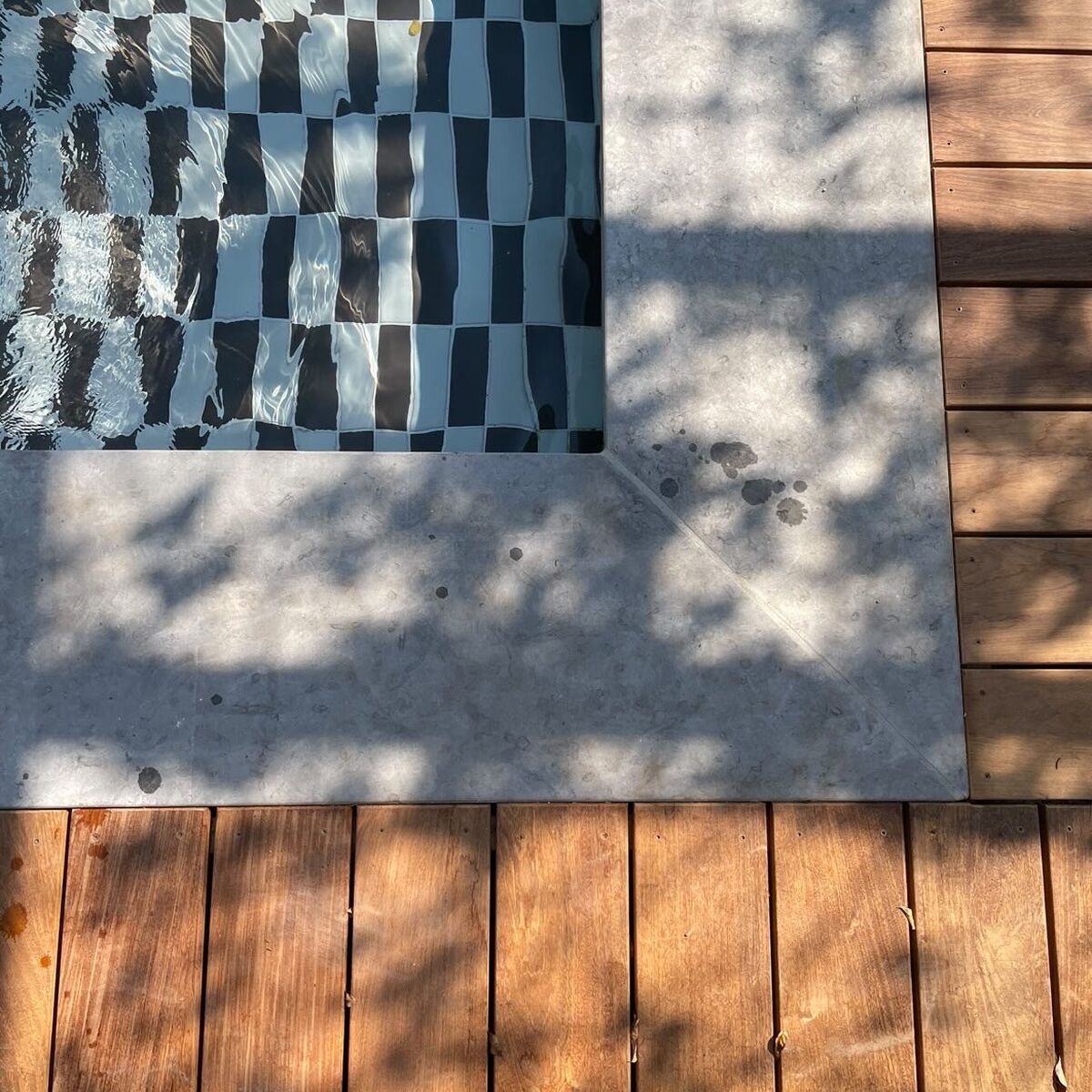Greyscale Striped Backyard Pool Tile | Fireclay Tile