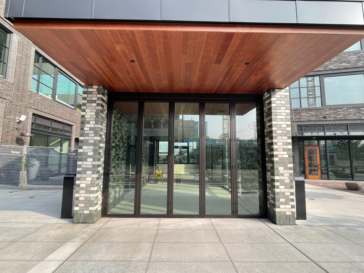 Dexter Yard Brick Exterior | Fireclay Tile