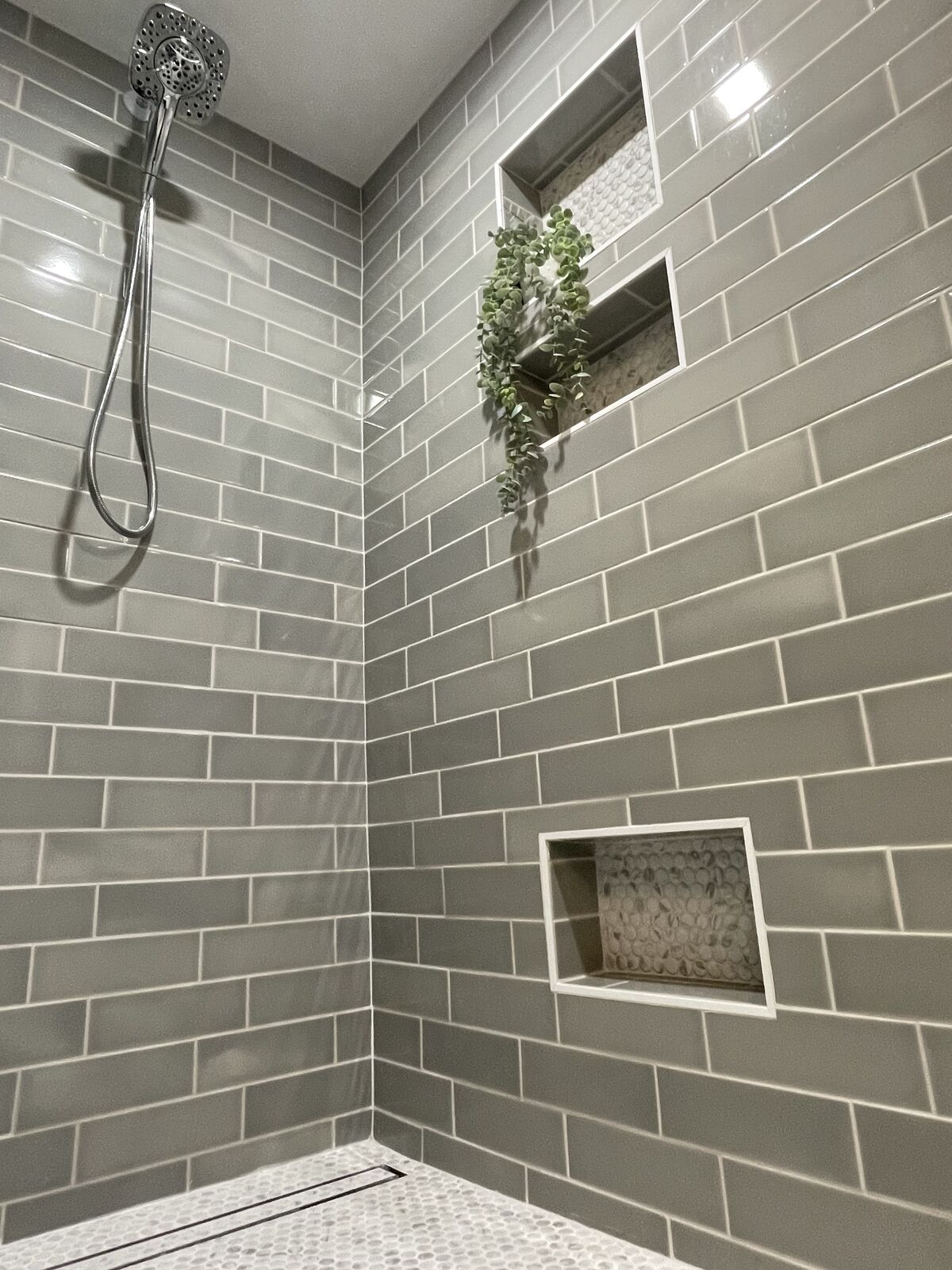 Puget Sound Modern Shower | Fireclay Tile