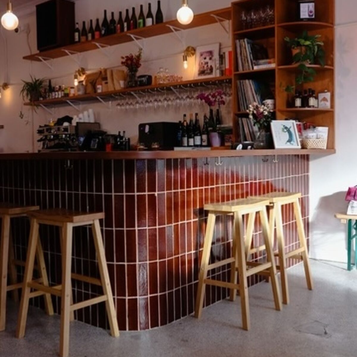 Super Condiments Épicerie and Café Brick Counter | Fireclay Tile