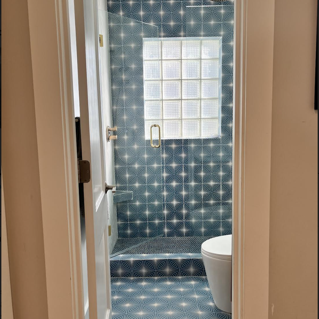 Midcentury Modern Handpainted Starburst Tile Bathroom | Fireclay Tile