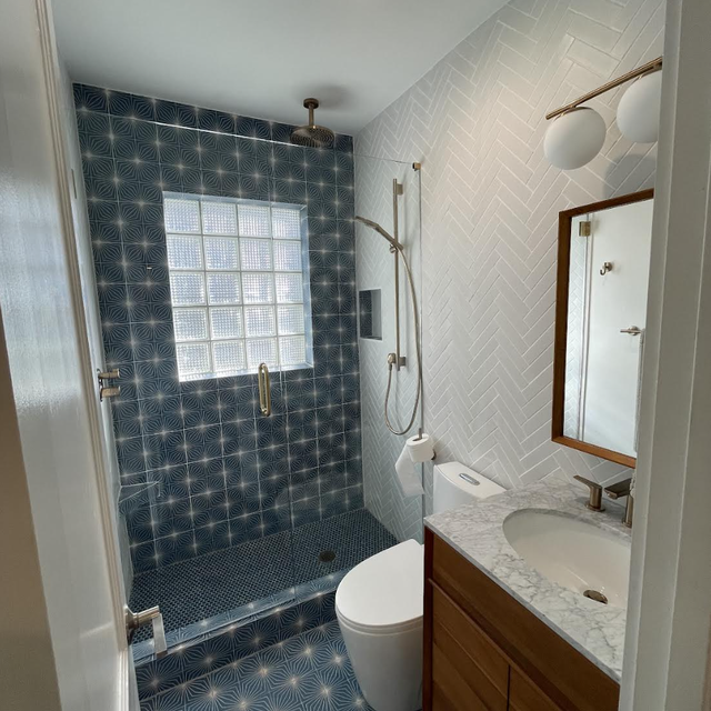 Midcentury Modern Handpainted Starburst Tile Bathroom | Fireclay Tile