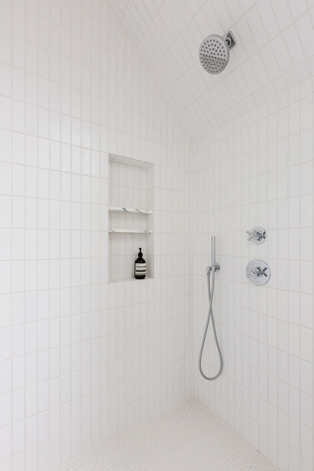 Minimalist Calcite Shower | Fireclay Tile