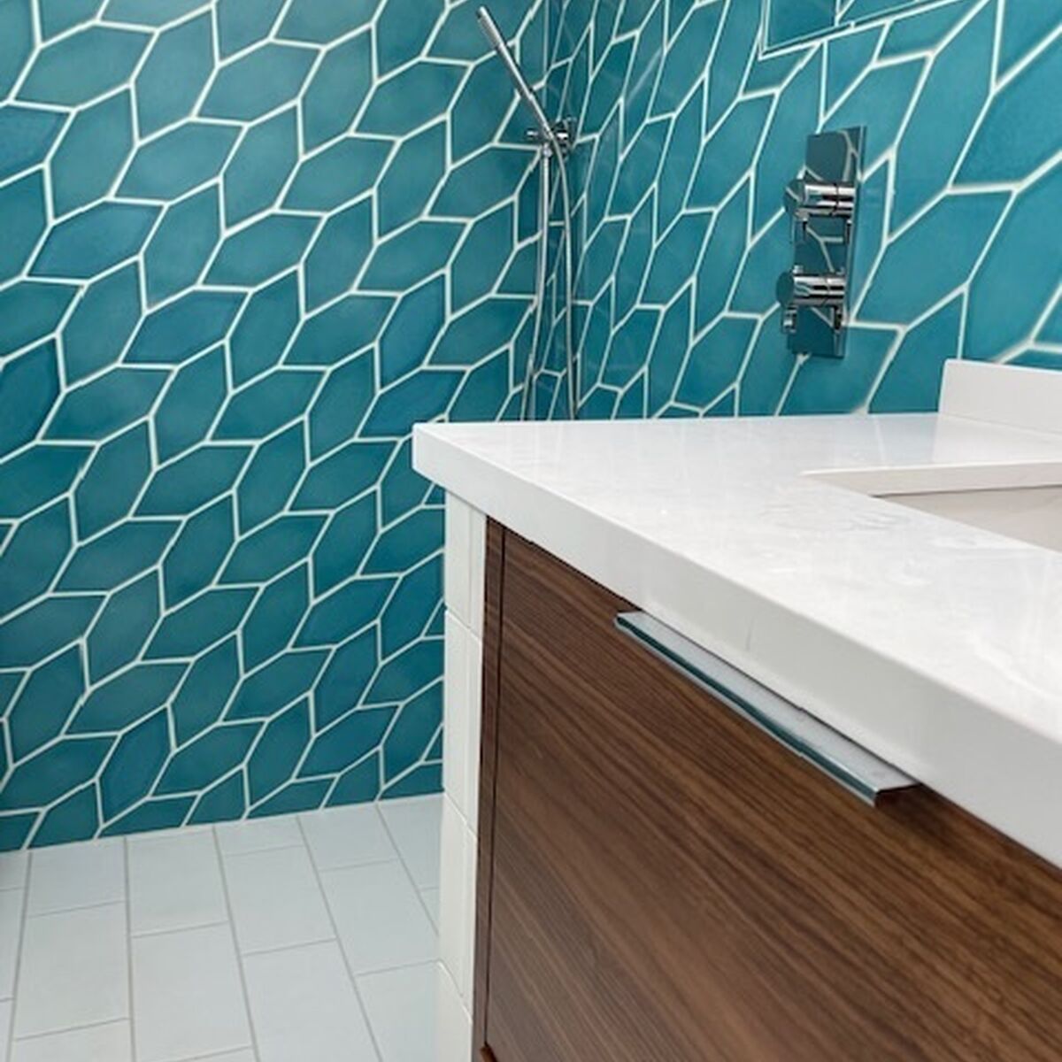 Picket Braid Wet Room Bathroom | Fireclay Tile