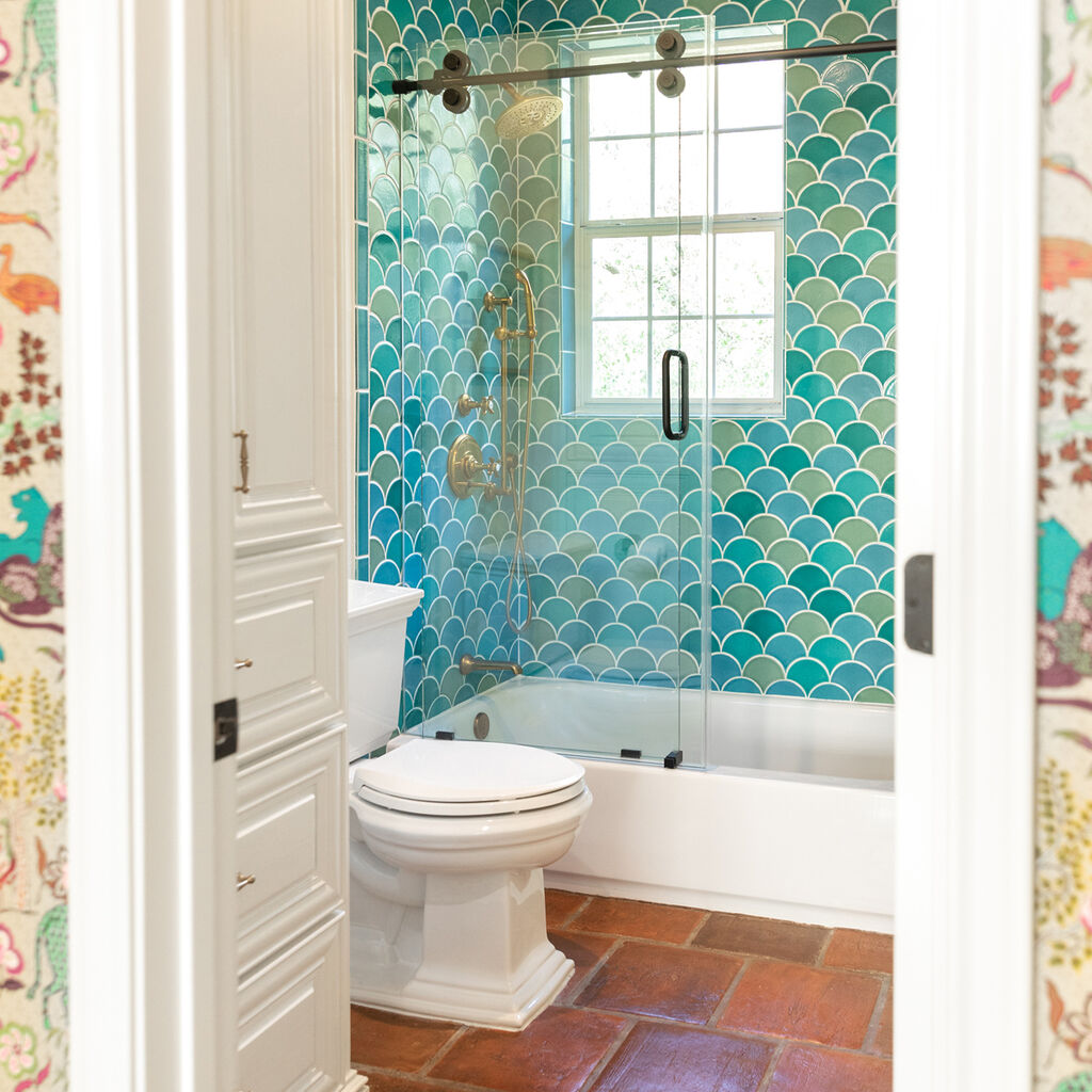 Ogee Drop Blue Blend Kids Bathroom | Fireclay Tile