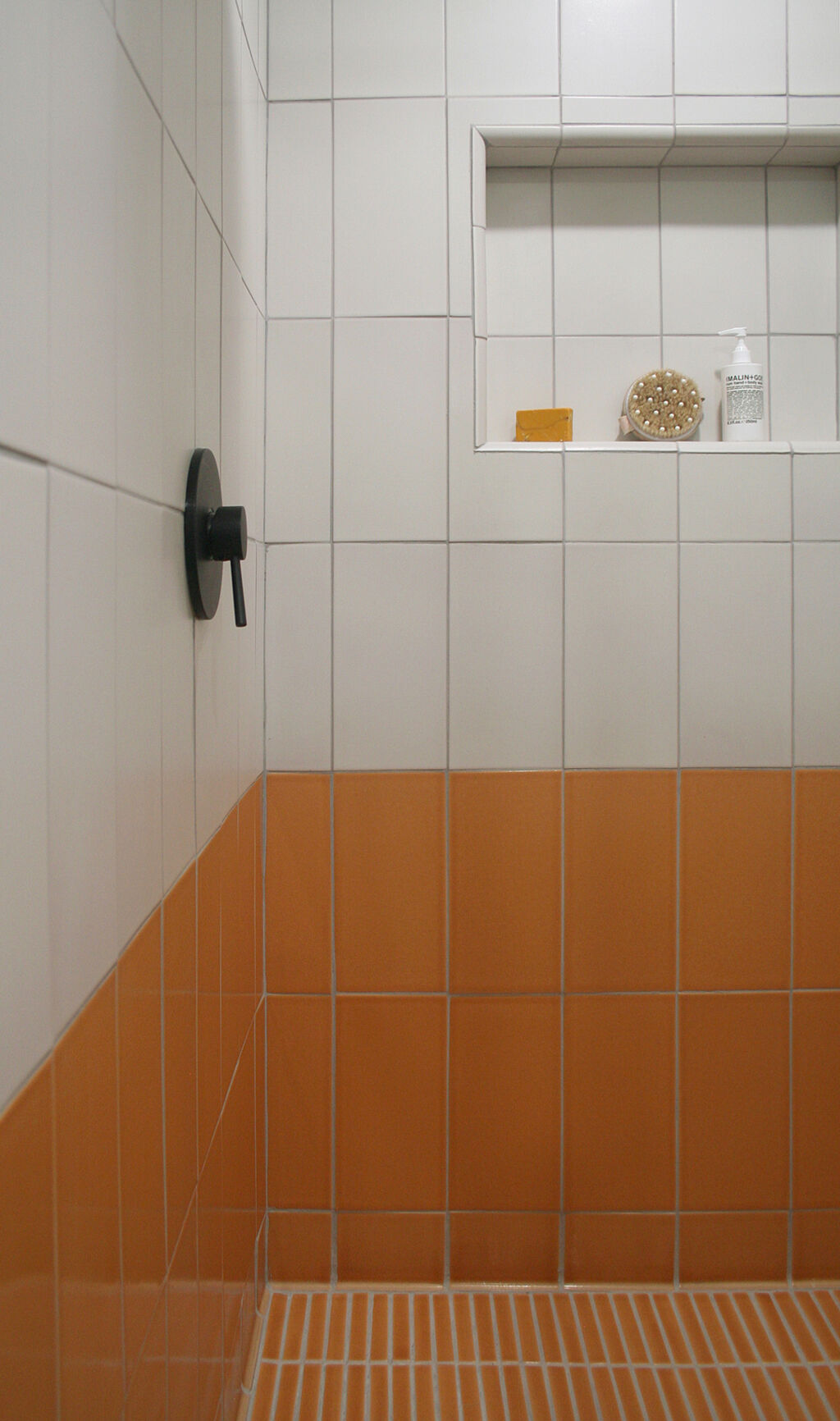 Laura Harris: Modern Color Block Bathroom | Fireclay Tile