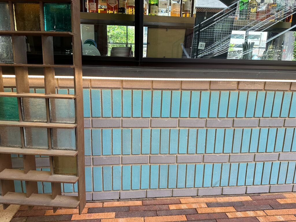 Canopy by Hilton Blue Brick Exterior | Fireclay Tile