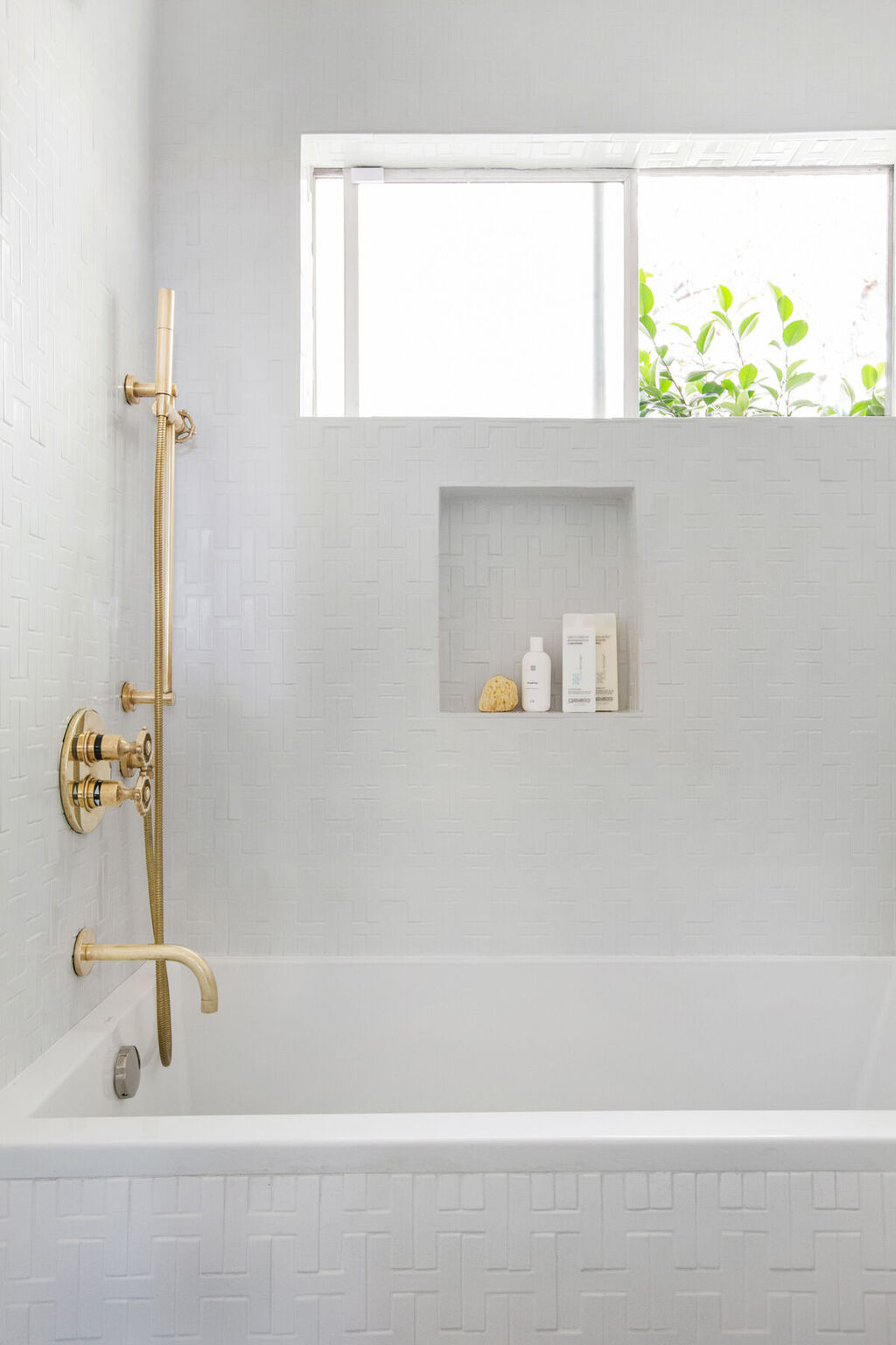 3 Timeless White Bathroom Tile Trends Beyond Subway… | Fireclay Tile