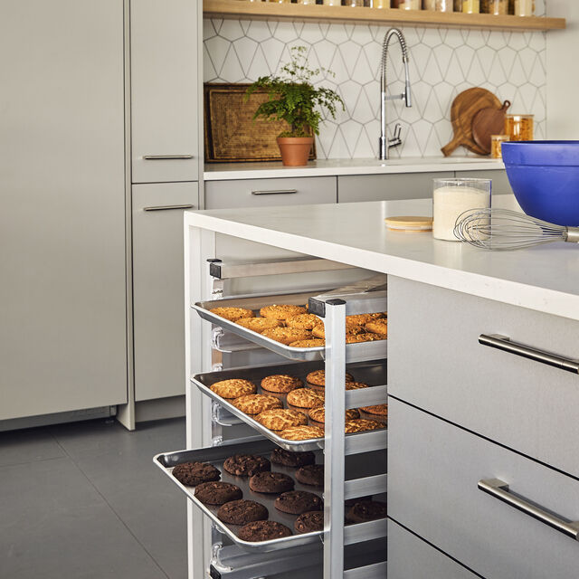 The Delish Kitchen Studio Kite Backsplash | Fireclay Tile