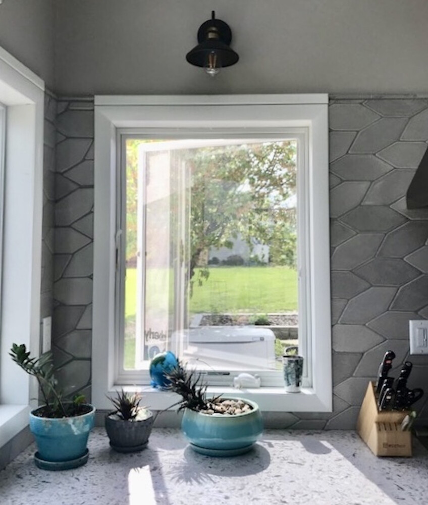 Round Liner | Trim | Fireclay Tile