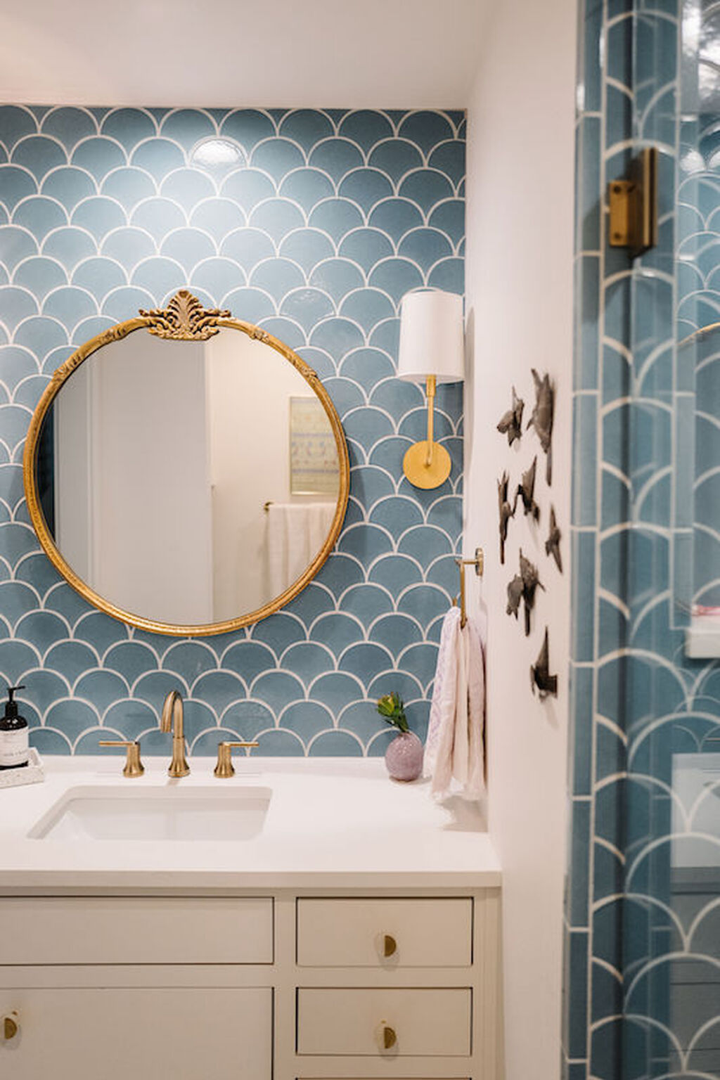 Jessica Honegger: Blue Ogee Drop Bathroom | Fireclay Tile