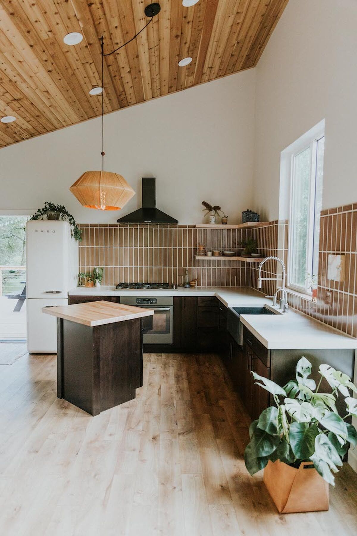 Nutmeg Kitchen Backsplash | Fireclay Tile