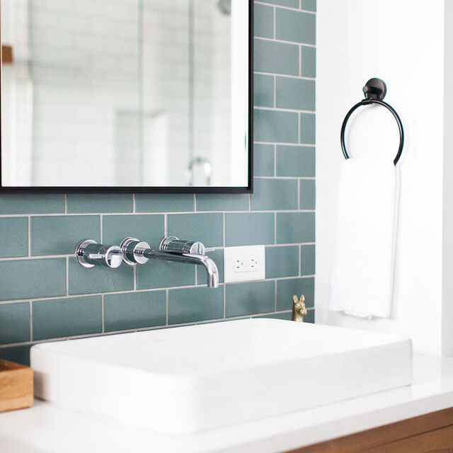 Rustic Flagstone Bathroom | Fireclay Tile