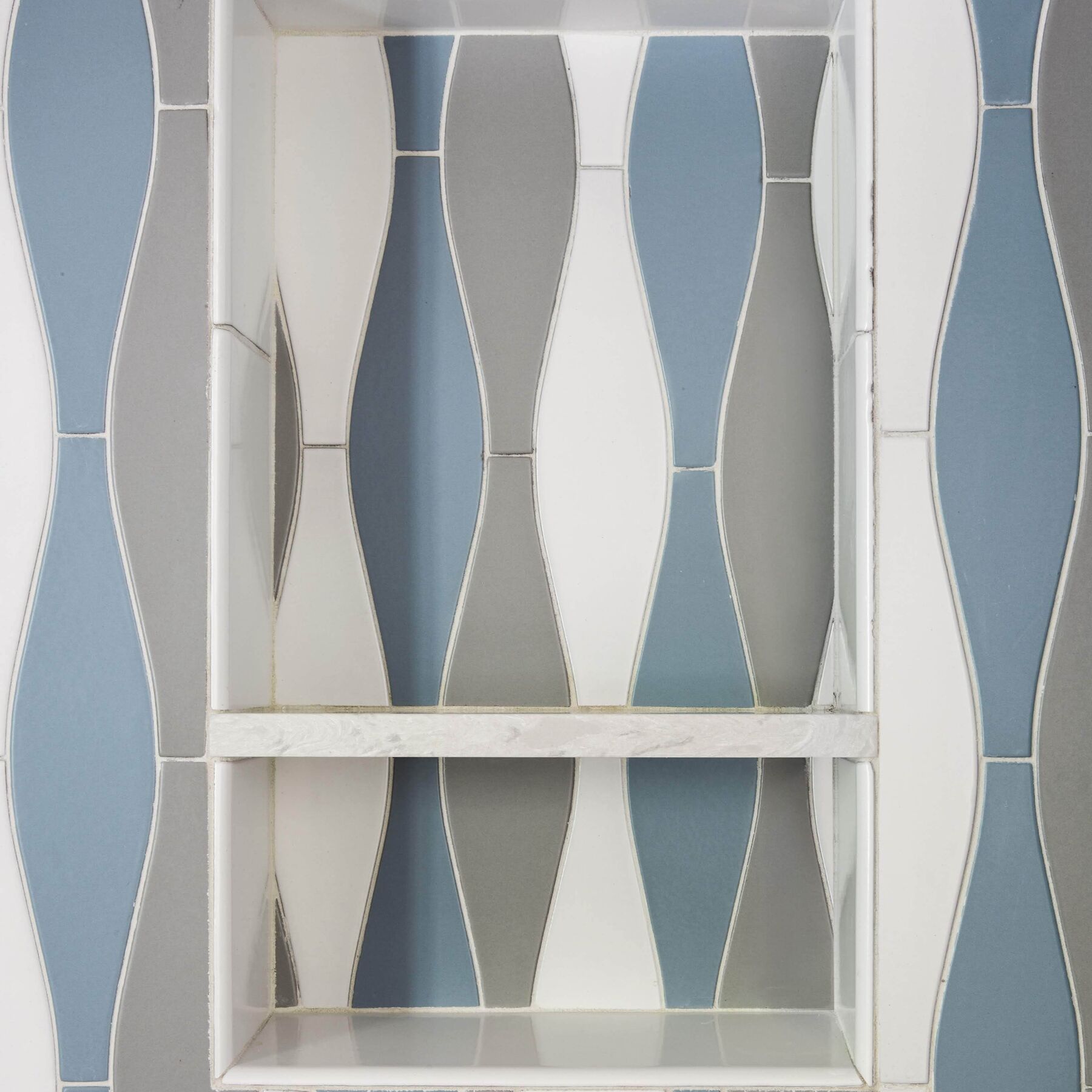 Wave Blend Shower | Fireclay Tile