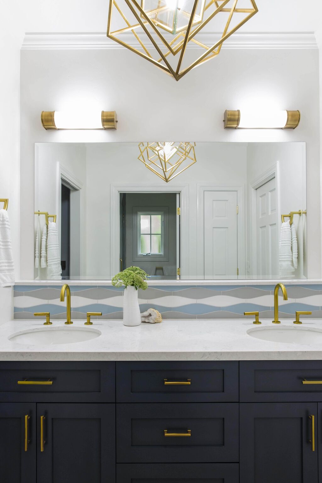 Wave Blend Shower | Fireclay Tile