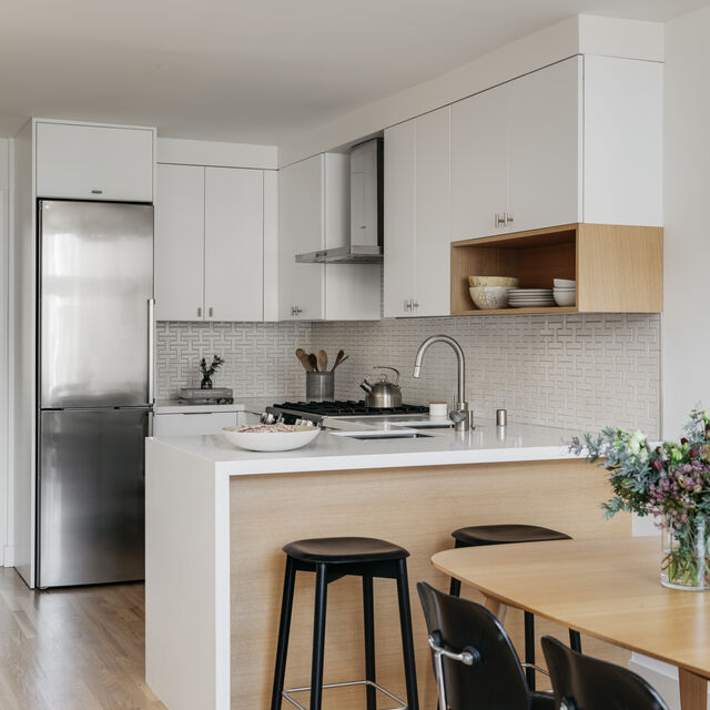 H-Shaped White Kitchen Tiles | Fireclay Tile