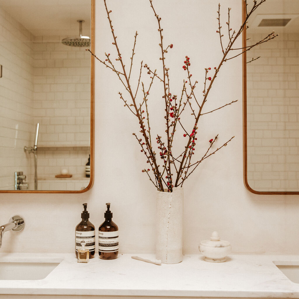 Zuhause: White Bathroom Tiles | Fireclay Tile | Fireclay Tile