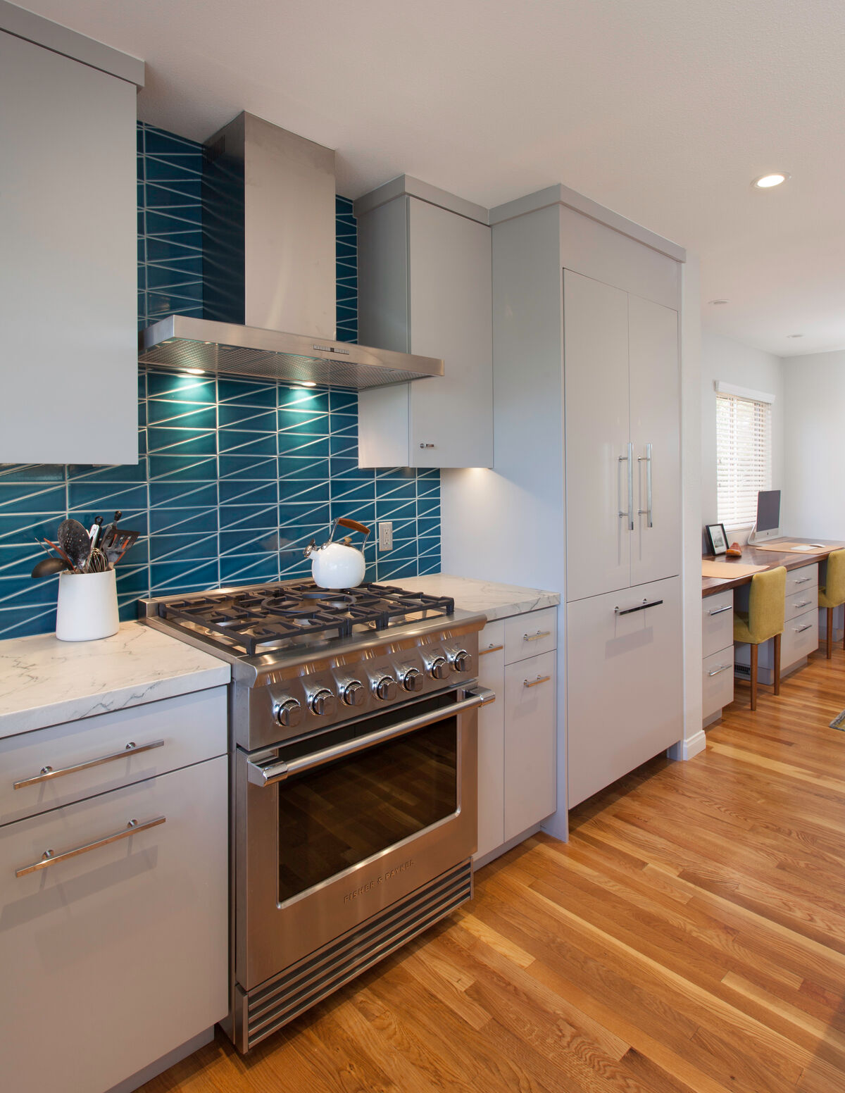 3x9 Adriatic Triangle Backsplash | Fireclay Tile