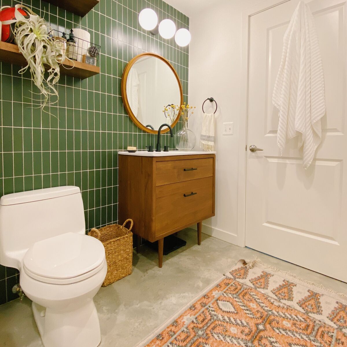 Hunter Green Contemporary Bathroom | Fireclay Tile