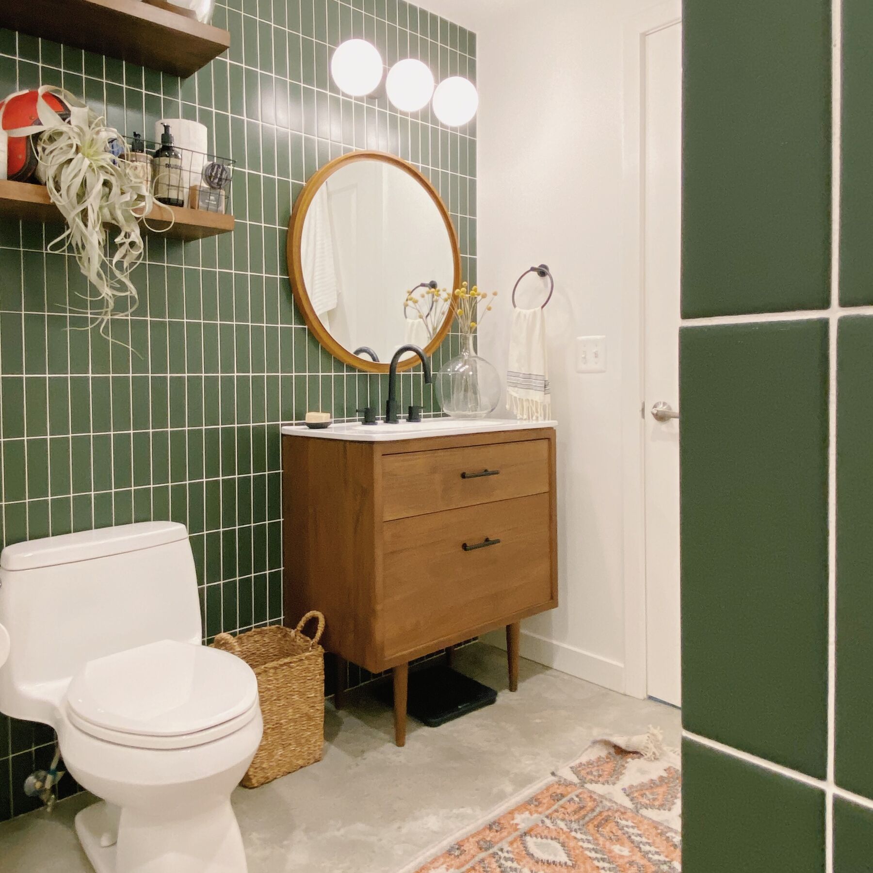 Hunter Green Contemporary Bathroom | Fireclay Tile