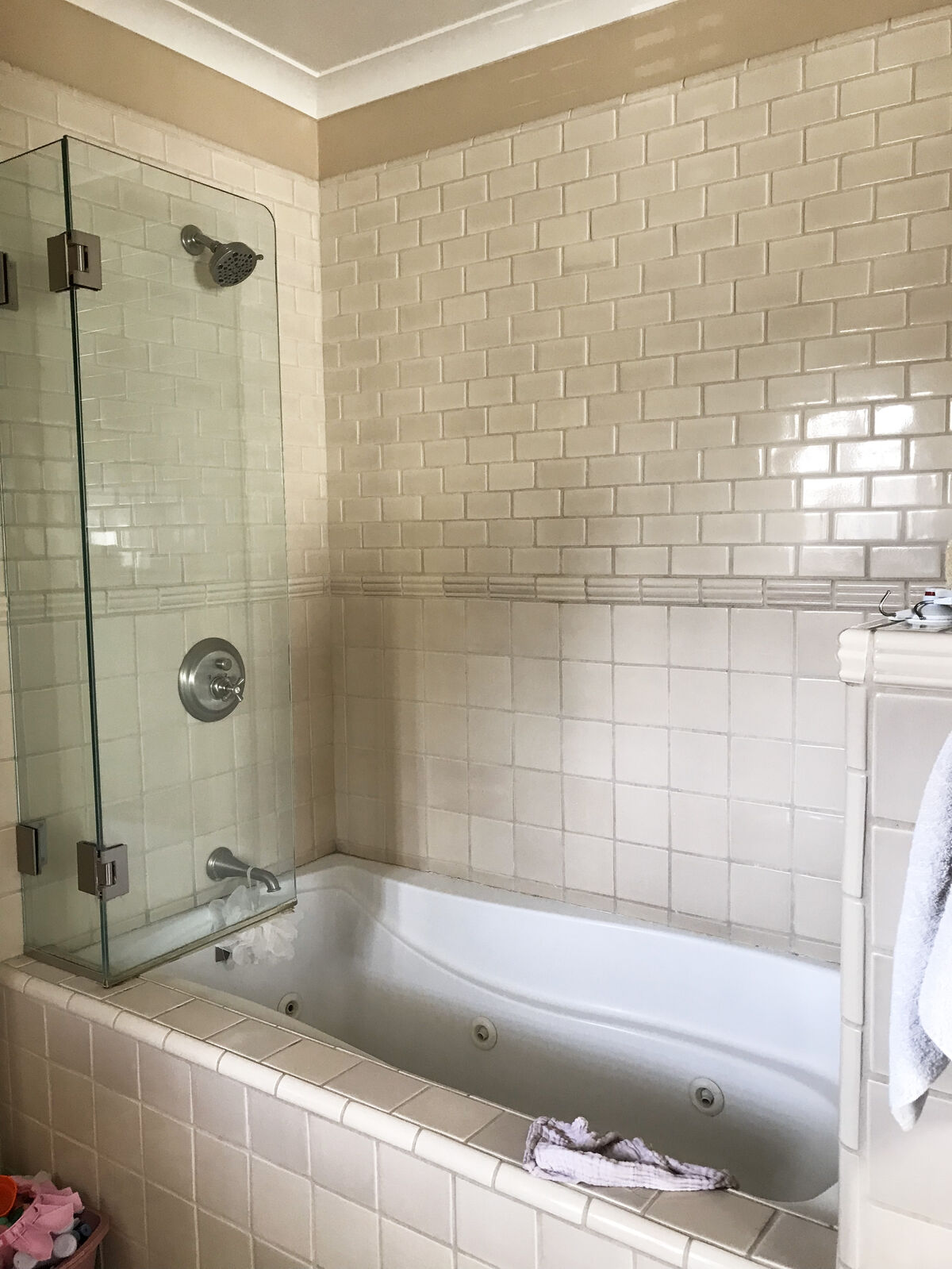 Velinda Hellen Design: Two Tone Craftsman Spa Bathroom | Fireclay Tile