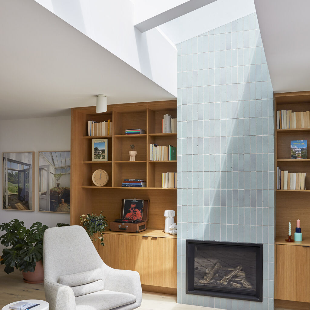 San Gabriel Brick Fireplace | Fireclay Tile