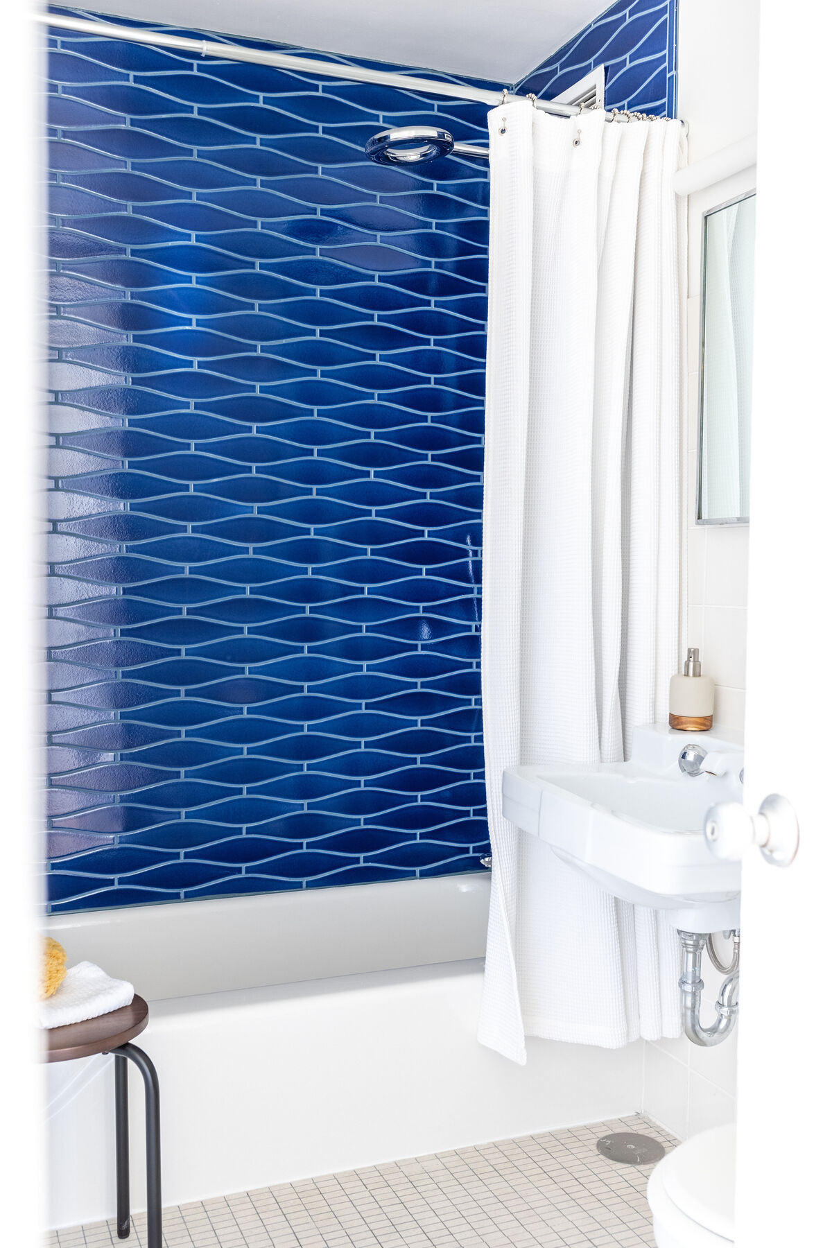 Blue Wave Guest Bathroom | Fireclay Tile