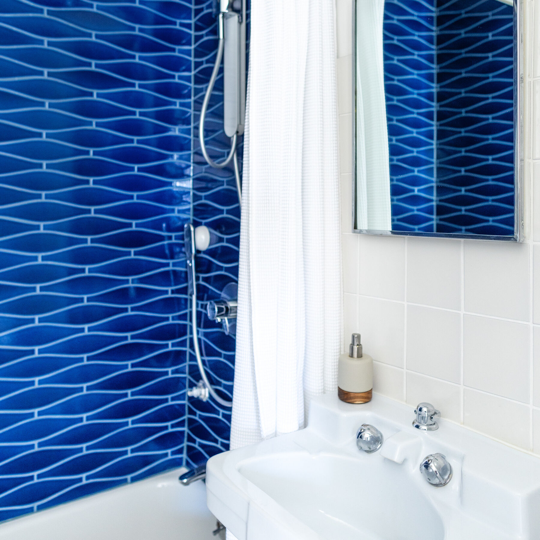 Blue Wave Guest Bathroom | Fireclay Tile