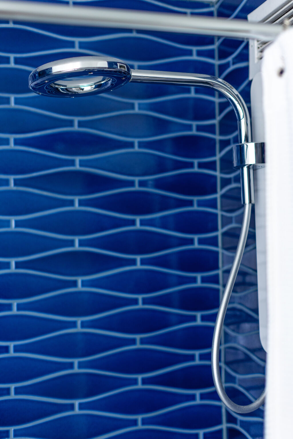 Blue Wave Guest Bathroom | Fireclay Tile