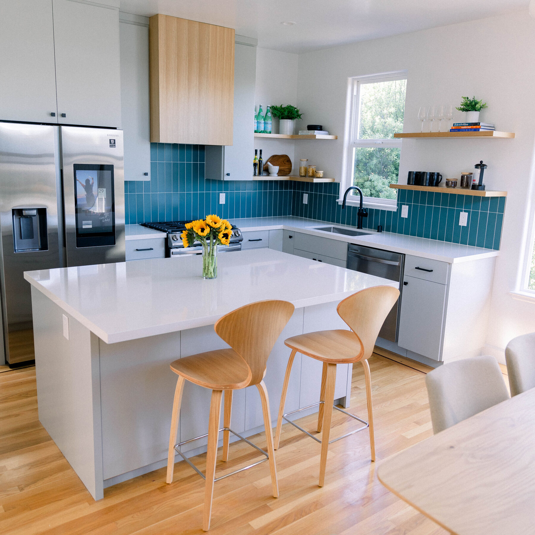 Joy Street Design: Matte Glass Backsplash | Fireclay Tile