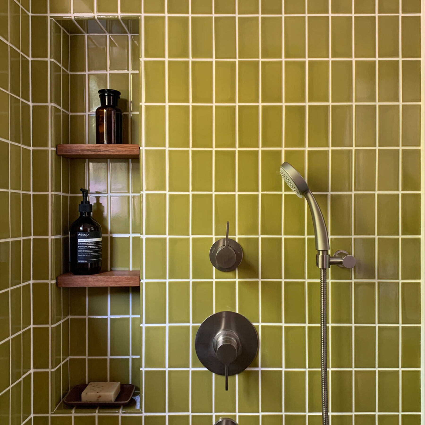 Design Trend: 10 Ways to Use a Straight Set Pattern… | Fireclay Tile
