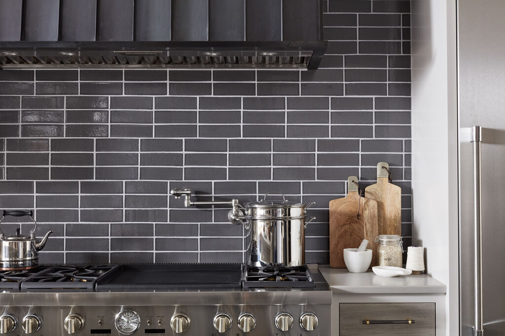 30 Brick Backsplash Designs for Kitchen, Bathroom and… | Fireclay Tile