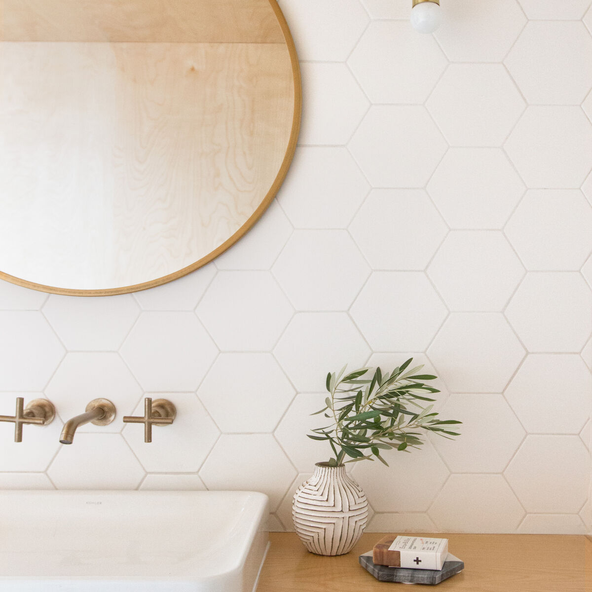 3 Timeless White Bathroom Tile Trends Beyond Subway… | Fireclay Tile