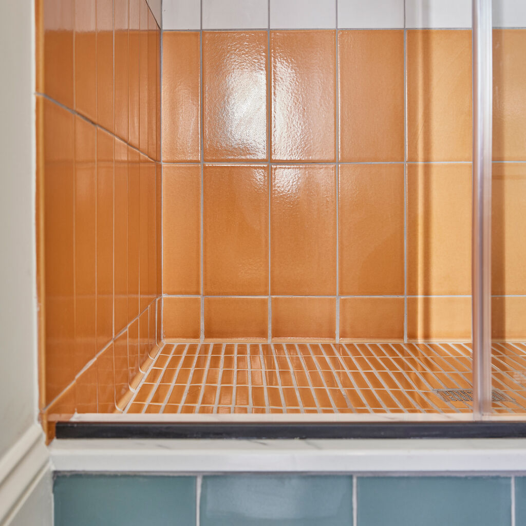 Laura Harris: Modern Color Block Bathroom | Fireclay Tile