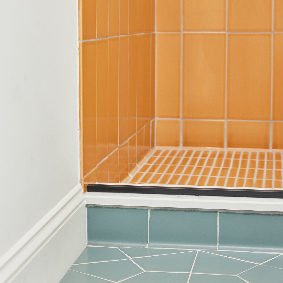 Laura Harris: Modern Color Block Bathroom | Fireclay Tile