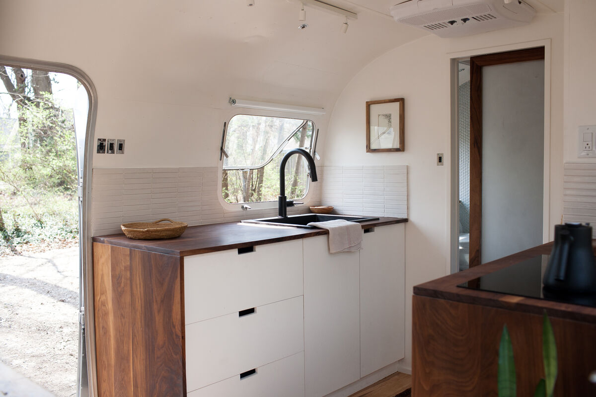 The Modern Caravan Feature | Fireclay Tile